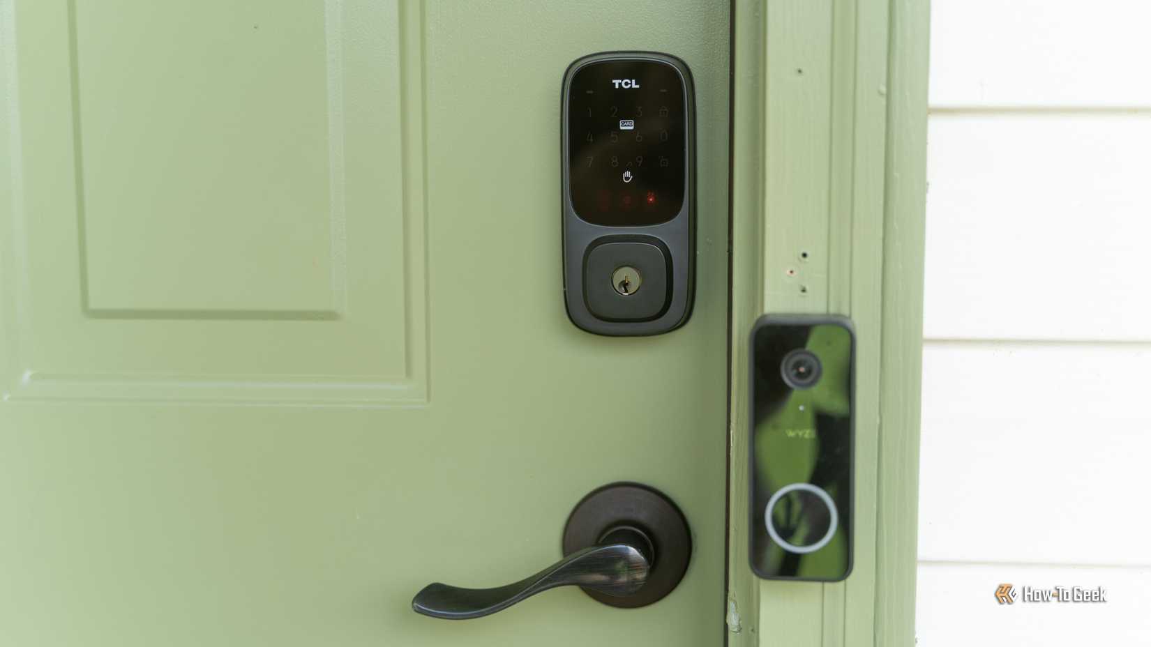 TCL D1 Pro Palm Vein Smart Lock Review: Futuristic But Limited