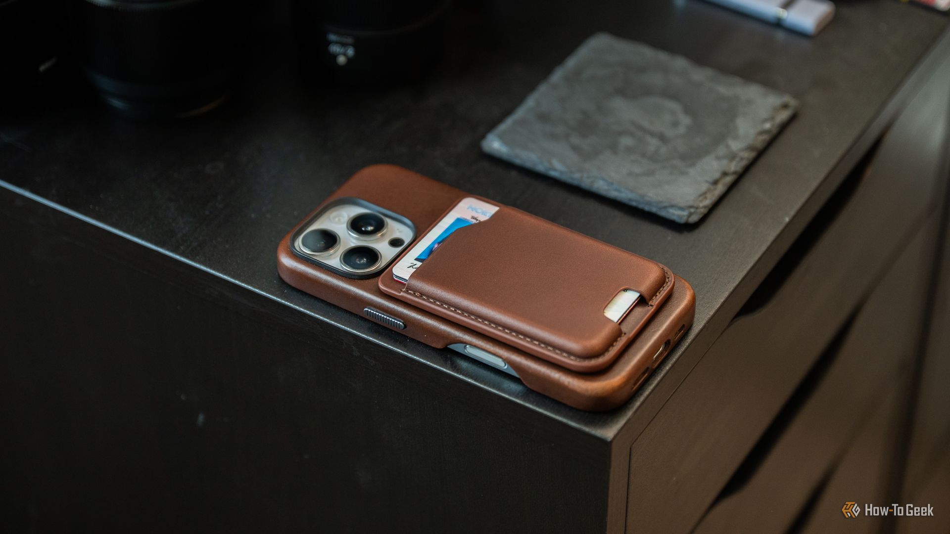 Nomad Leather Mag Wallet Review: Quality Meets Apple Find My