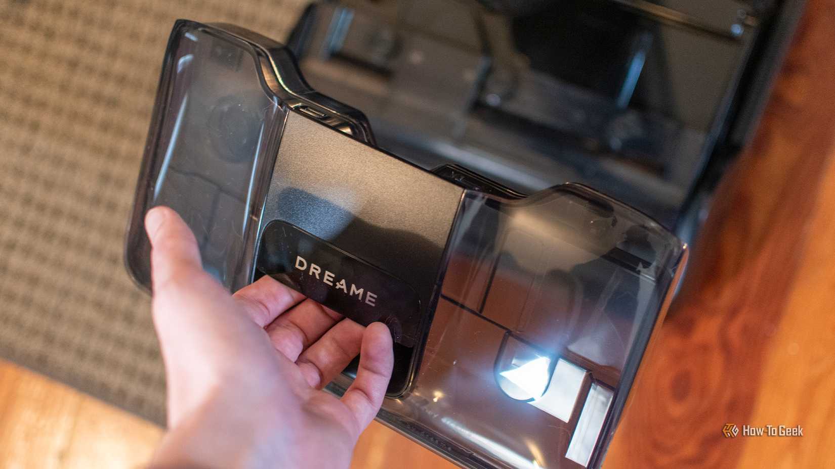 Dreame H12 Pro FlexReach Review: A Convenient but Imperfect Wet-Dry Vac