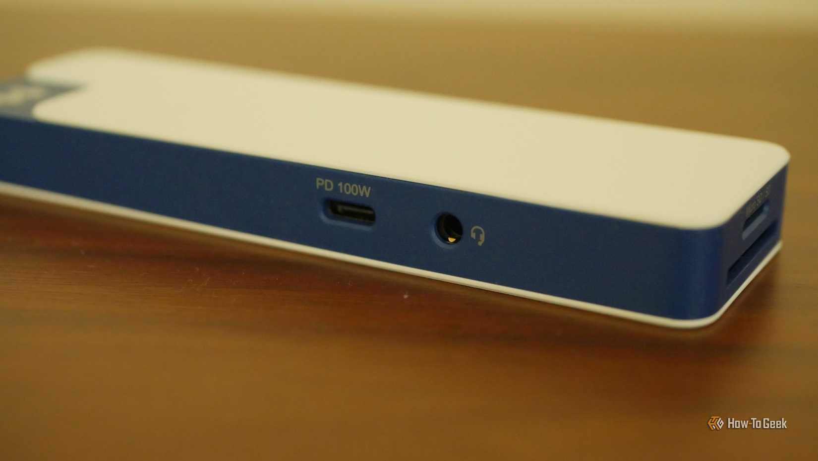Hyper HyperDrive Flex 8 Port USB-C Hub Review: Distracting but Fun