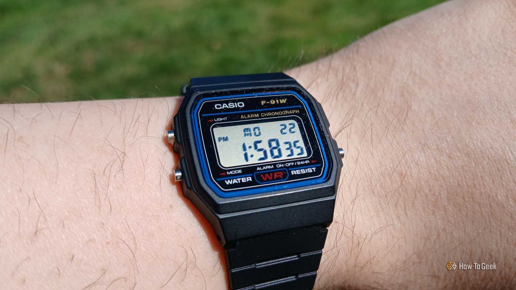 Why I Use This $20 Classic Casio Watch Instead of a Smartwatch
