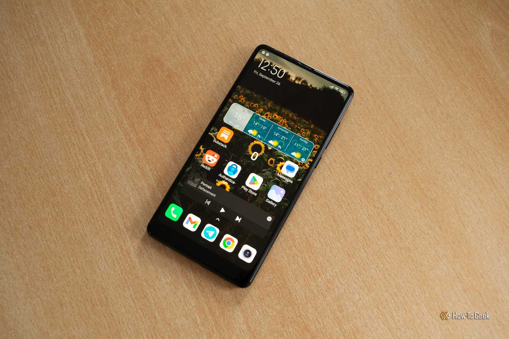 I Used a Phone From 2017 for a Week, Here’s How It Went