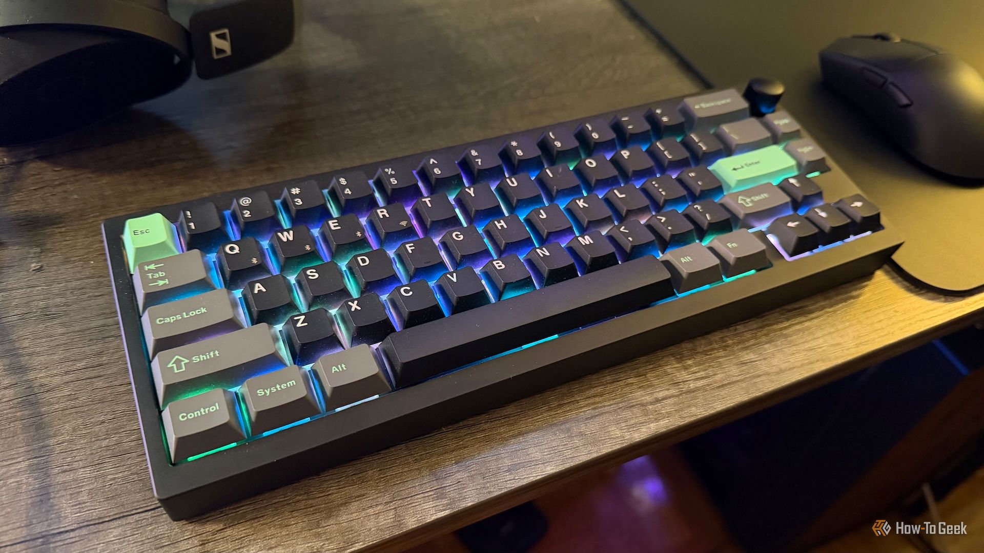 Incase Brings Microsoft’s Ergonomic Keyboard Back From the Dead