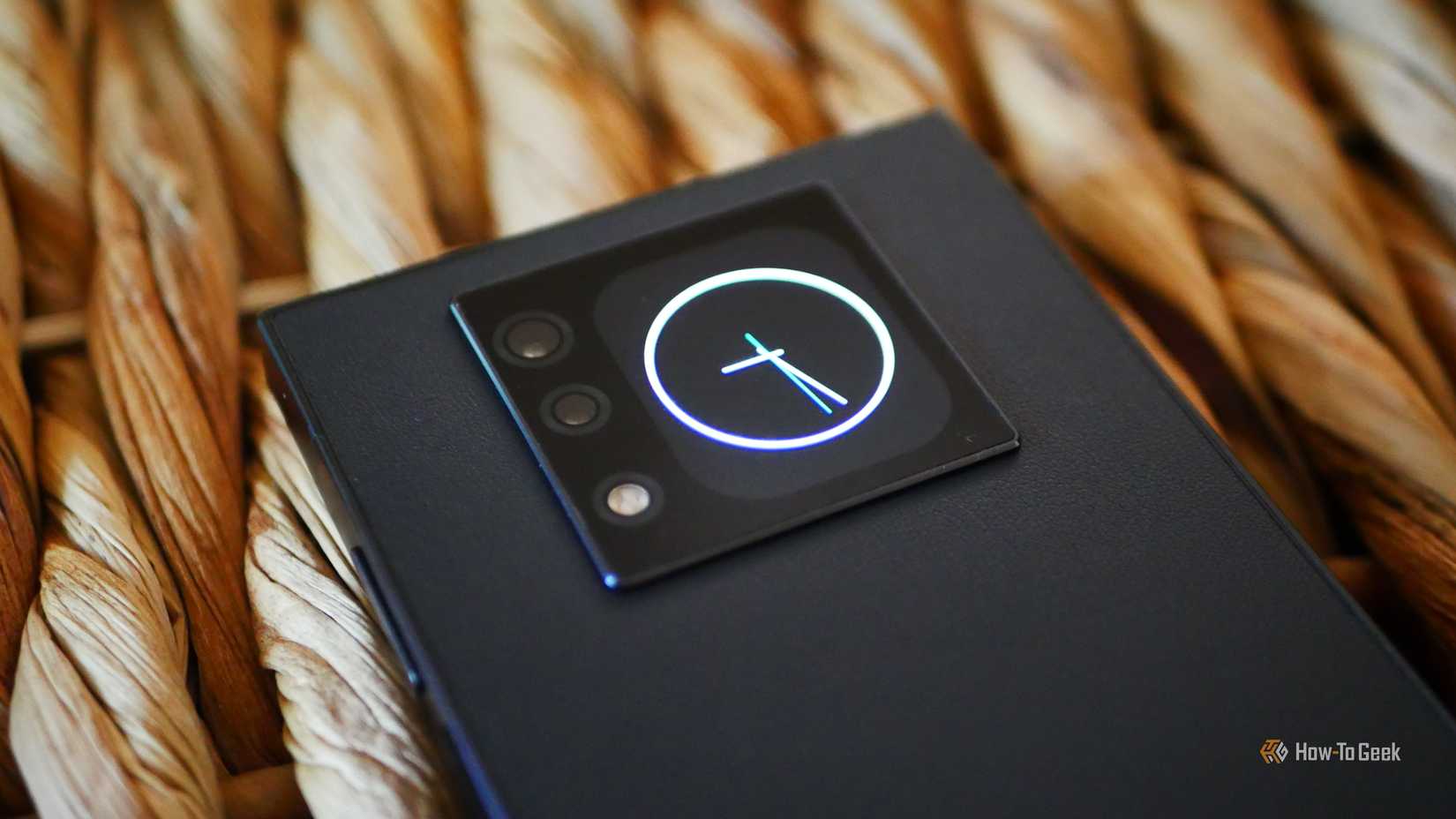 I'm Glad This BlackBerry Lookalike Exists, but I Wouldn't Use It