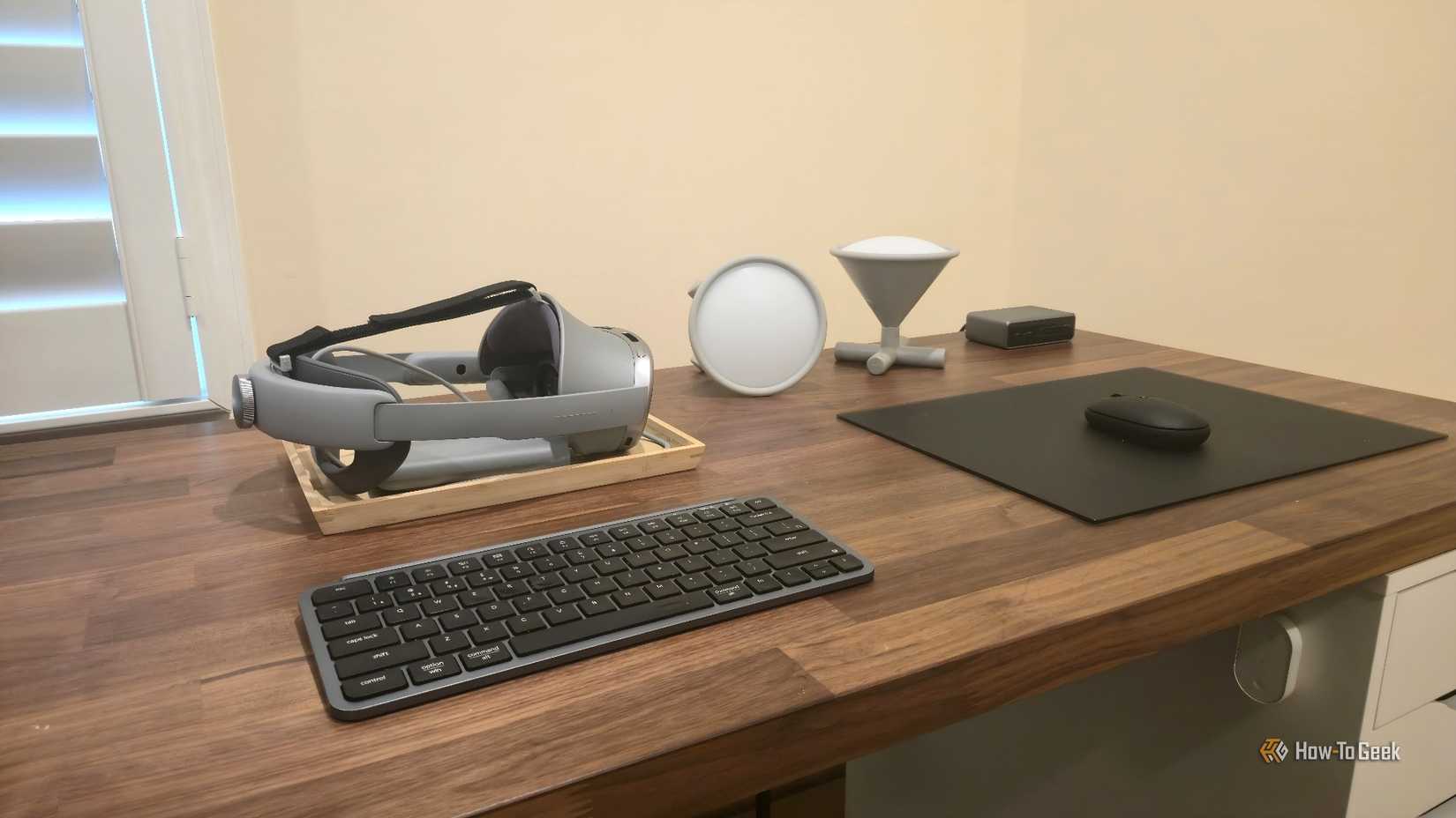 I work online, but I refuse to use a computer—here's what I use instead